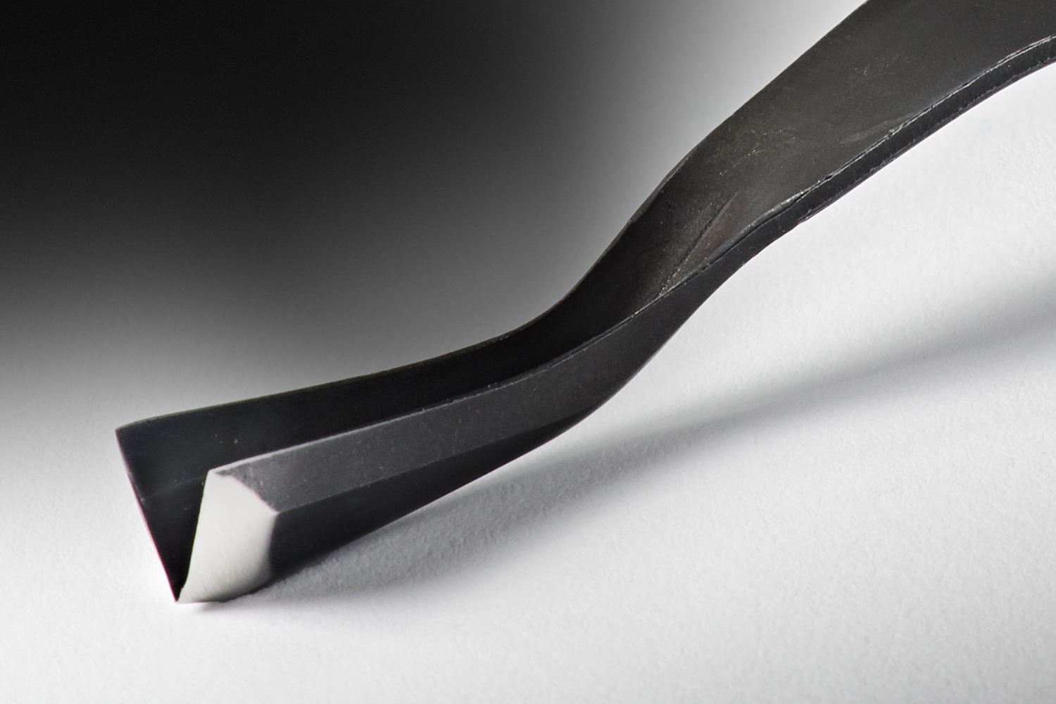 Flexcut Fixed Handle Palm Tool 45° x 1/4” | The Woodsmith Store